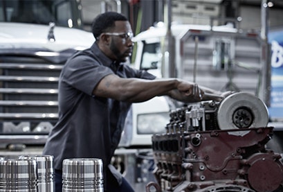 Mack Replacement Parts | Mack Trucks